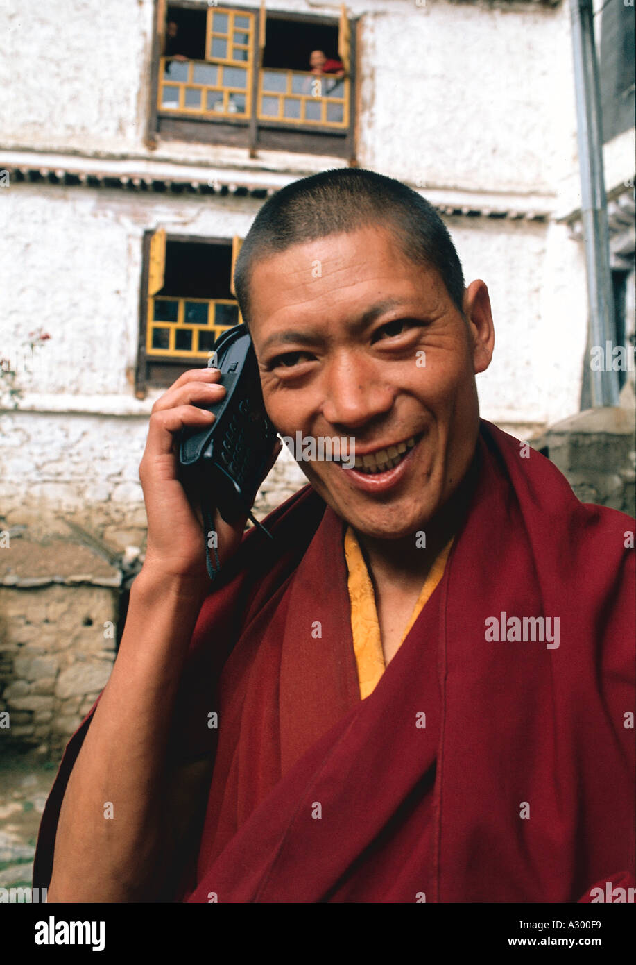 Chinese buddhist monk china hi-res stock photography and images - Alamy