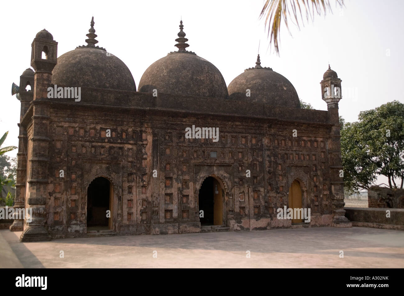 A mosque in northern Bangladesh Stock Photo - Alamy