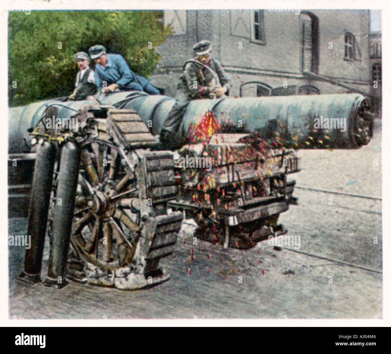 Destruction weapons hi-res stock photography and images - Alamy