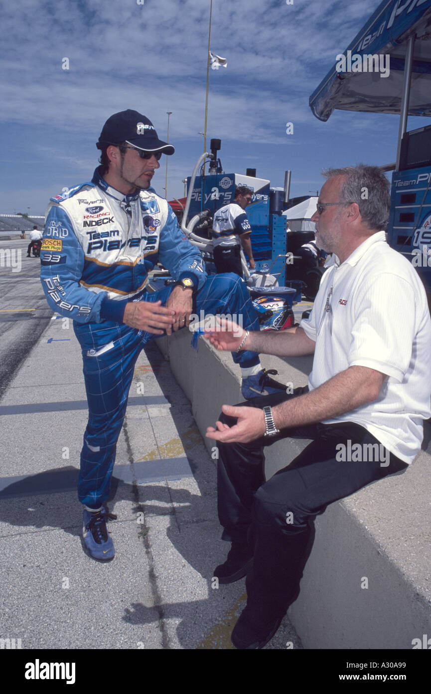 Alex Tagliani in the pits at the Milwaukee Mile 2002 Stock Photo - Alamy