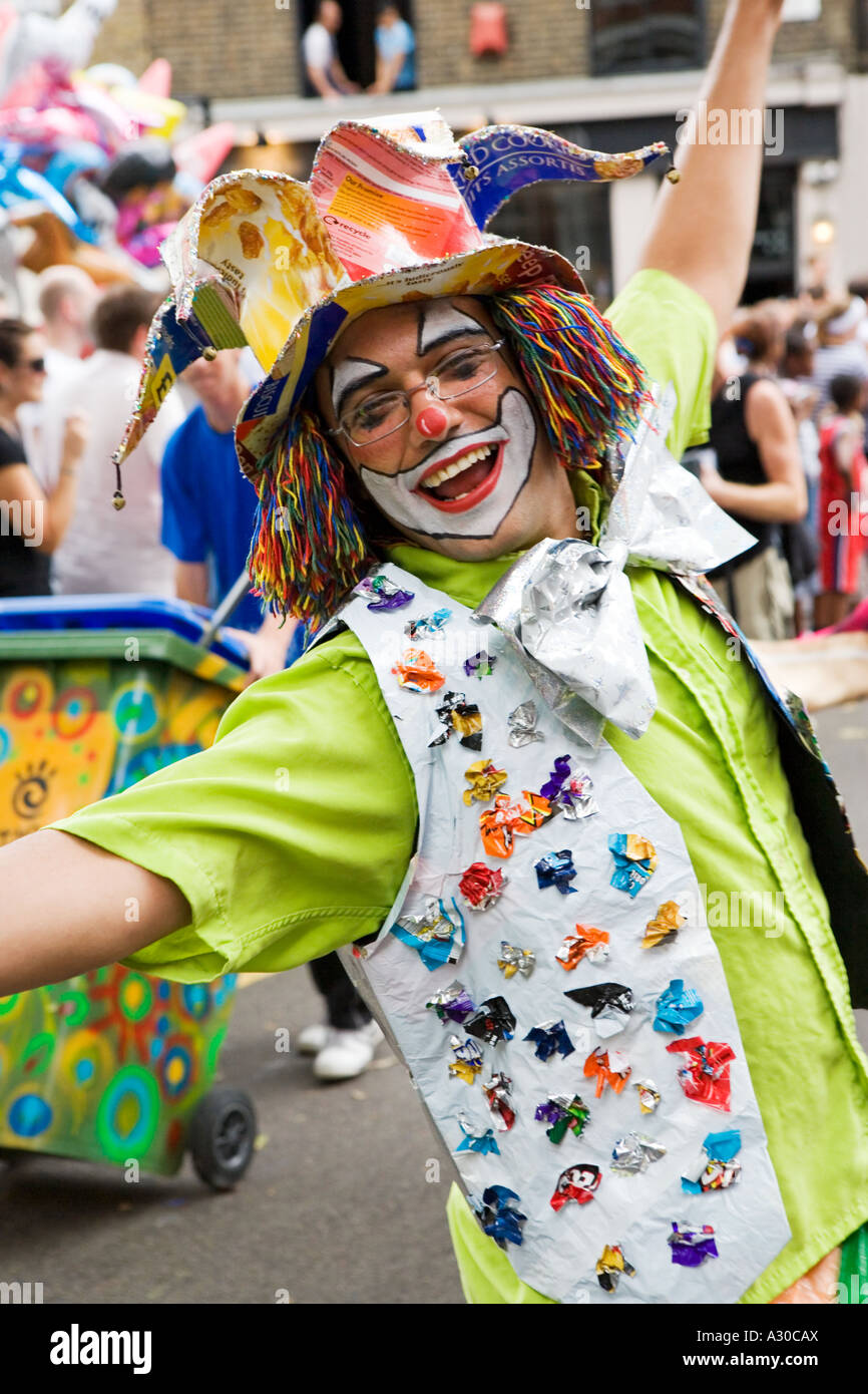 Performing carnival clown in Islington Stock Photo - Alamy