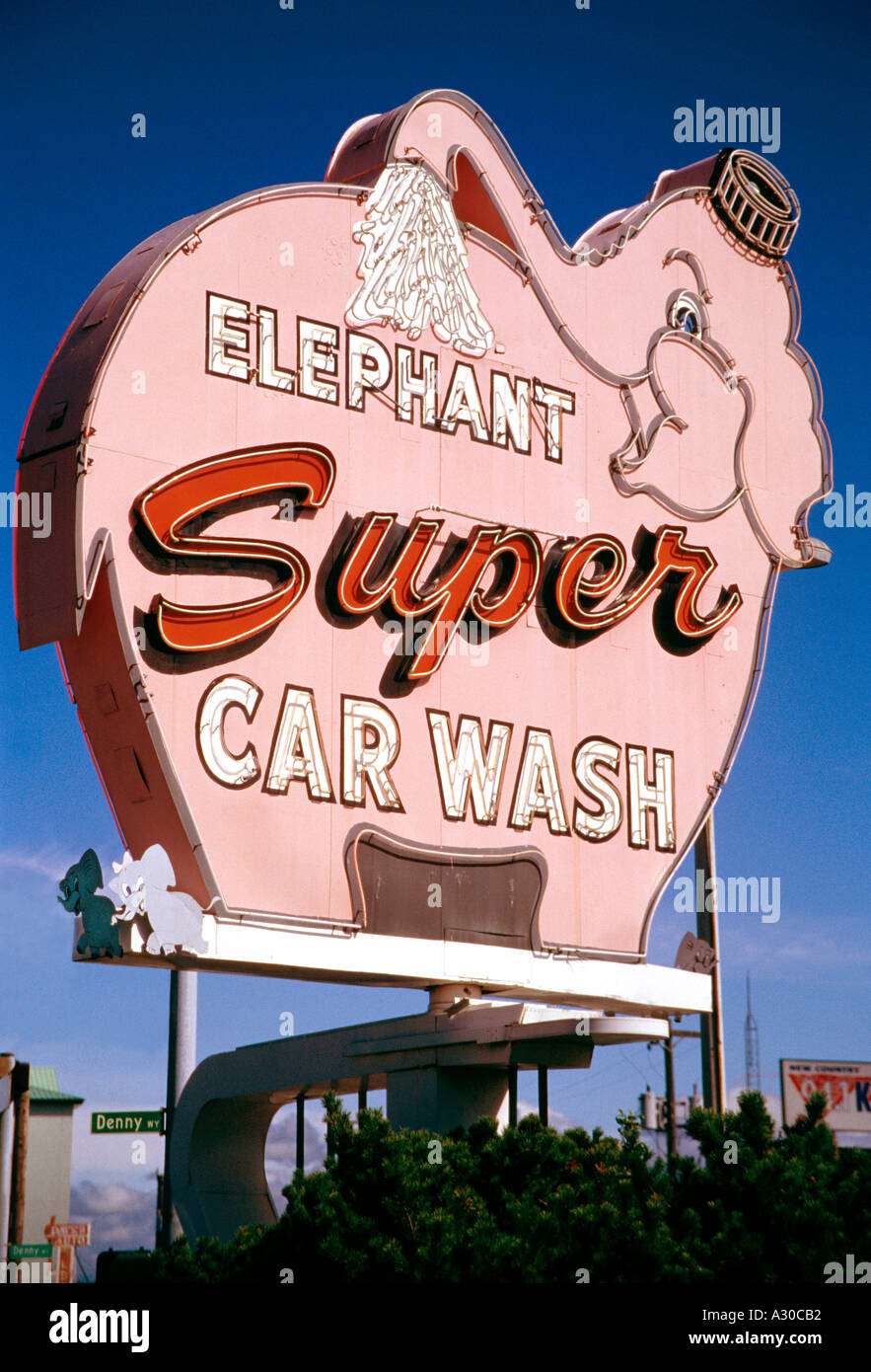 Elephant super car wash sign hi-res stock photography and images - Alamy