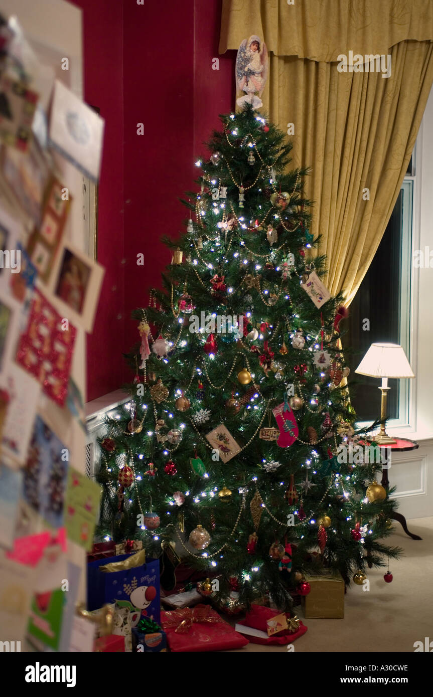 Victorian christmas tree decorations hi-res stock photography and ...