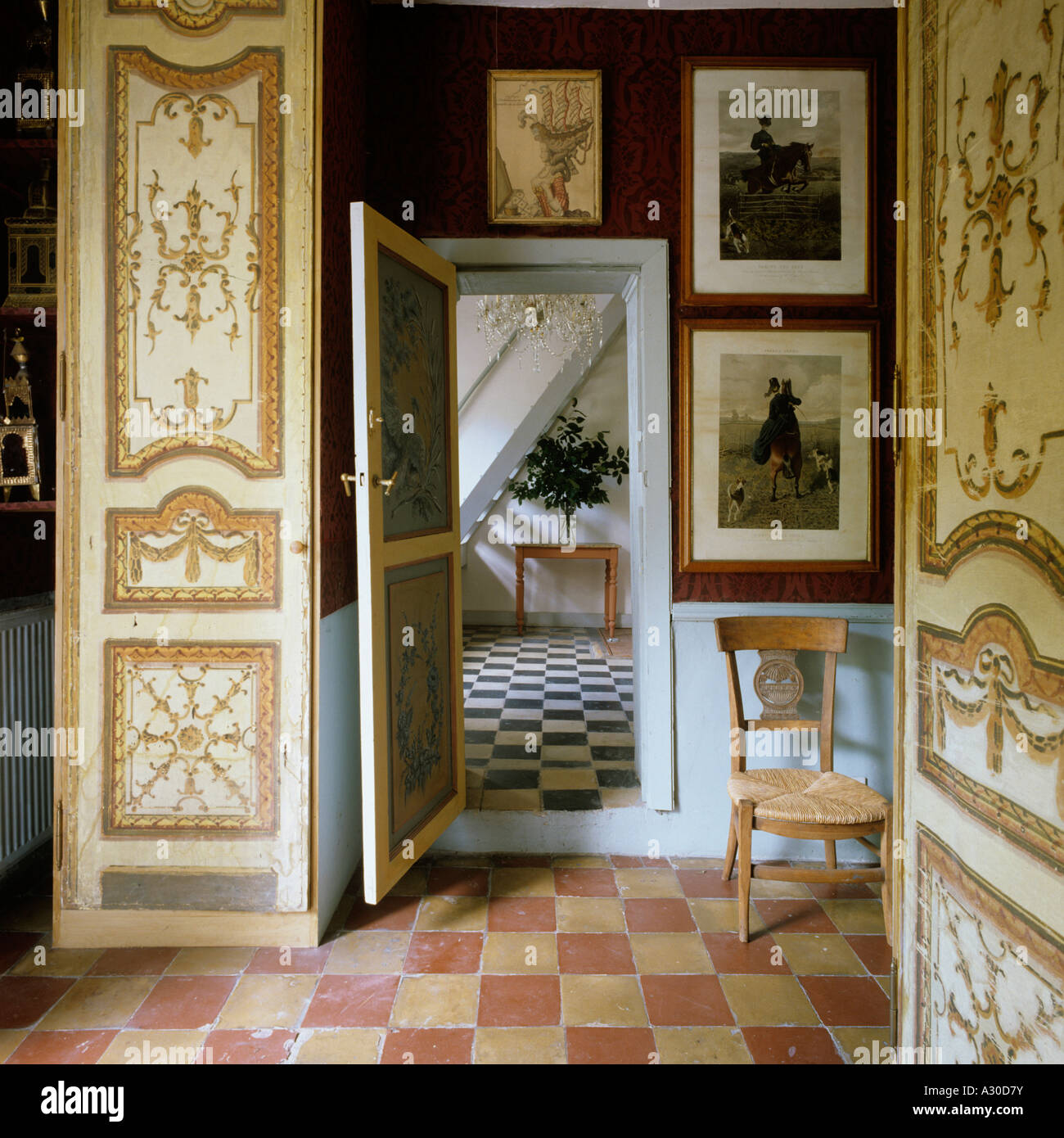 Open panels hi-res stock photography and images - Alamy