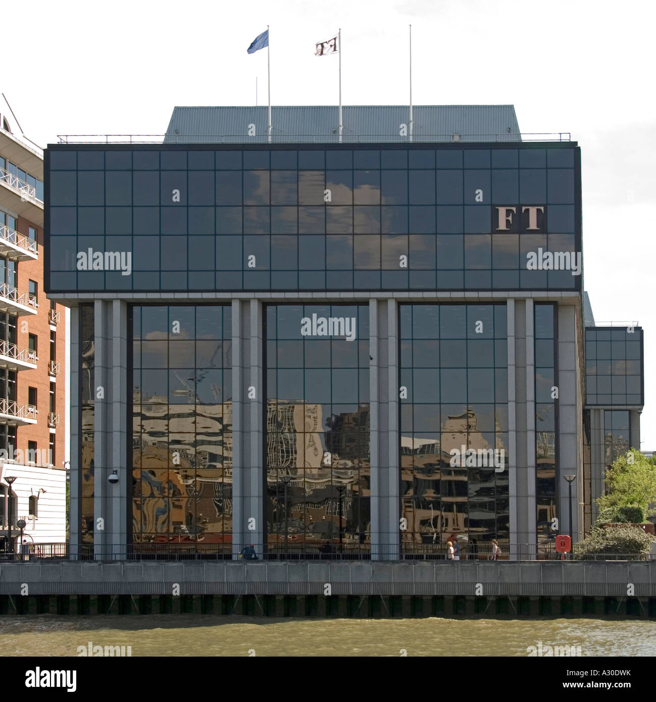 The times uk newspaper logo hi-res stock photography and images - Alamy