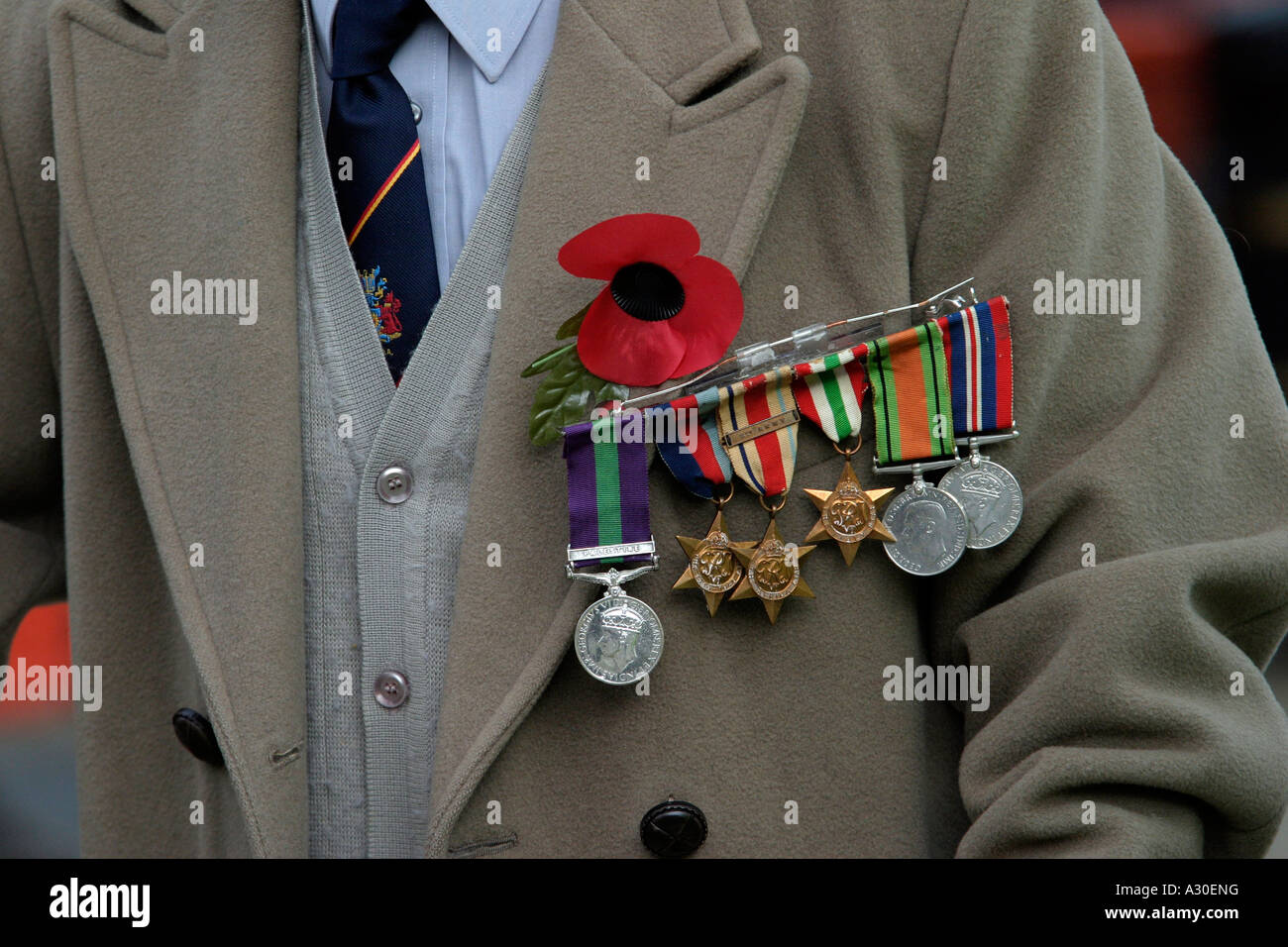 Remembrance sunday parade hi-res stock photography and images - Alamy