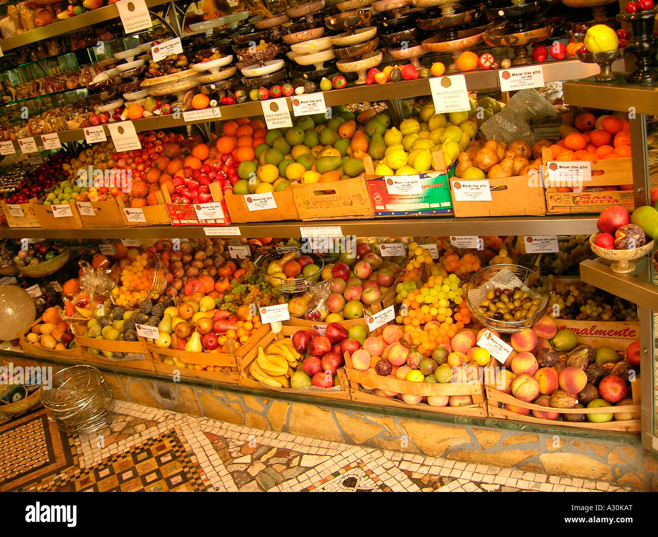 FRUIT SHOP, ROME ITALY Stock Photo - Alamy