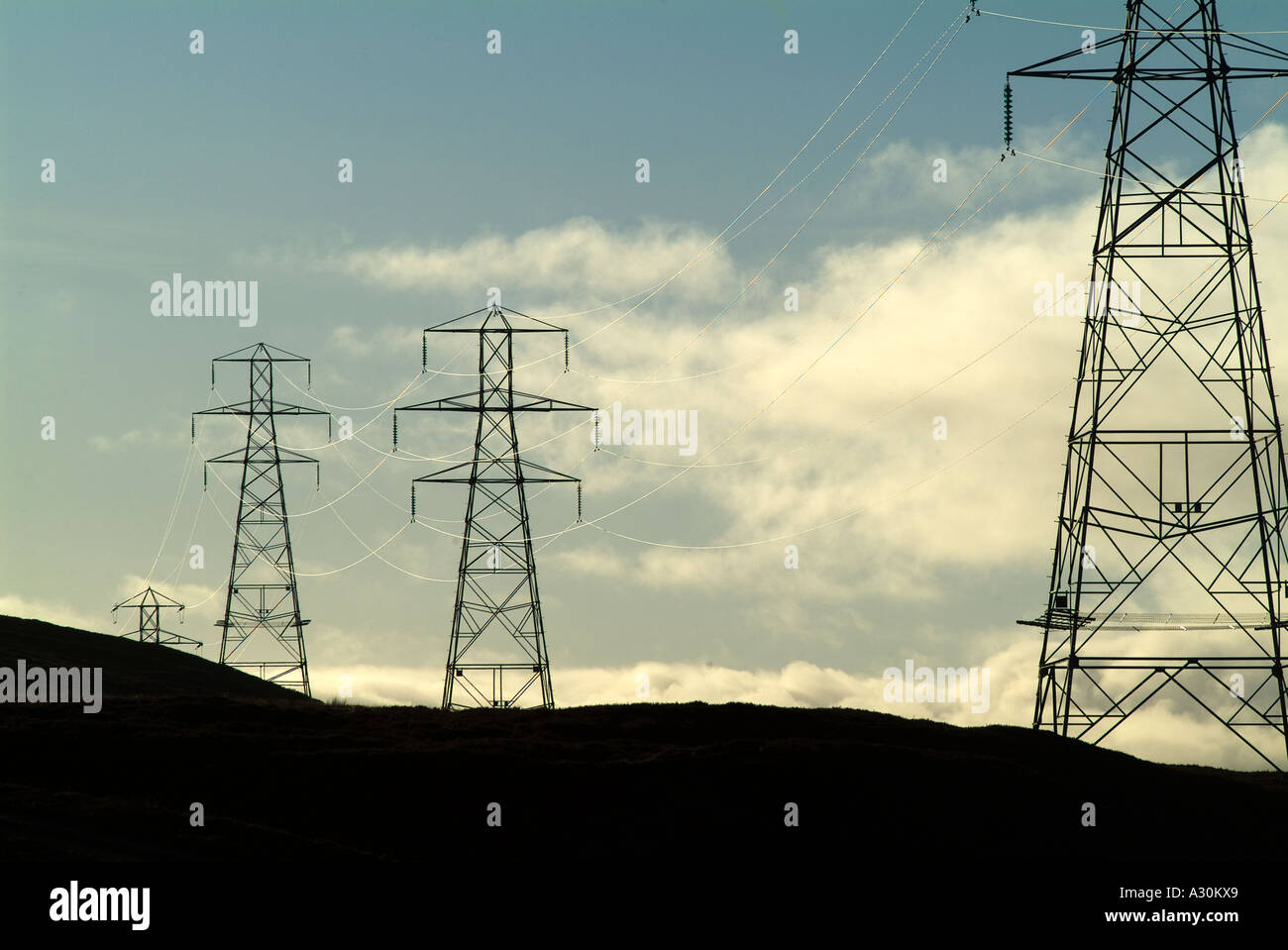 Electricity pylons scotland uk hi-res stock photography and images - Alamy