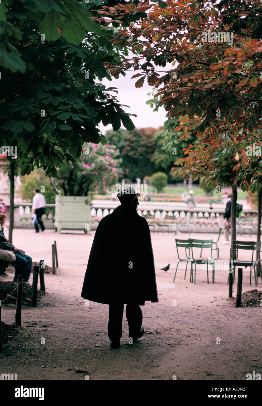 Policeman walking hi-res stock photography and images - Alamy