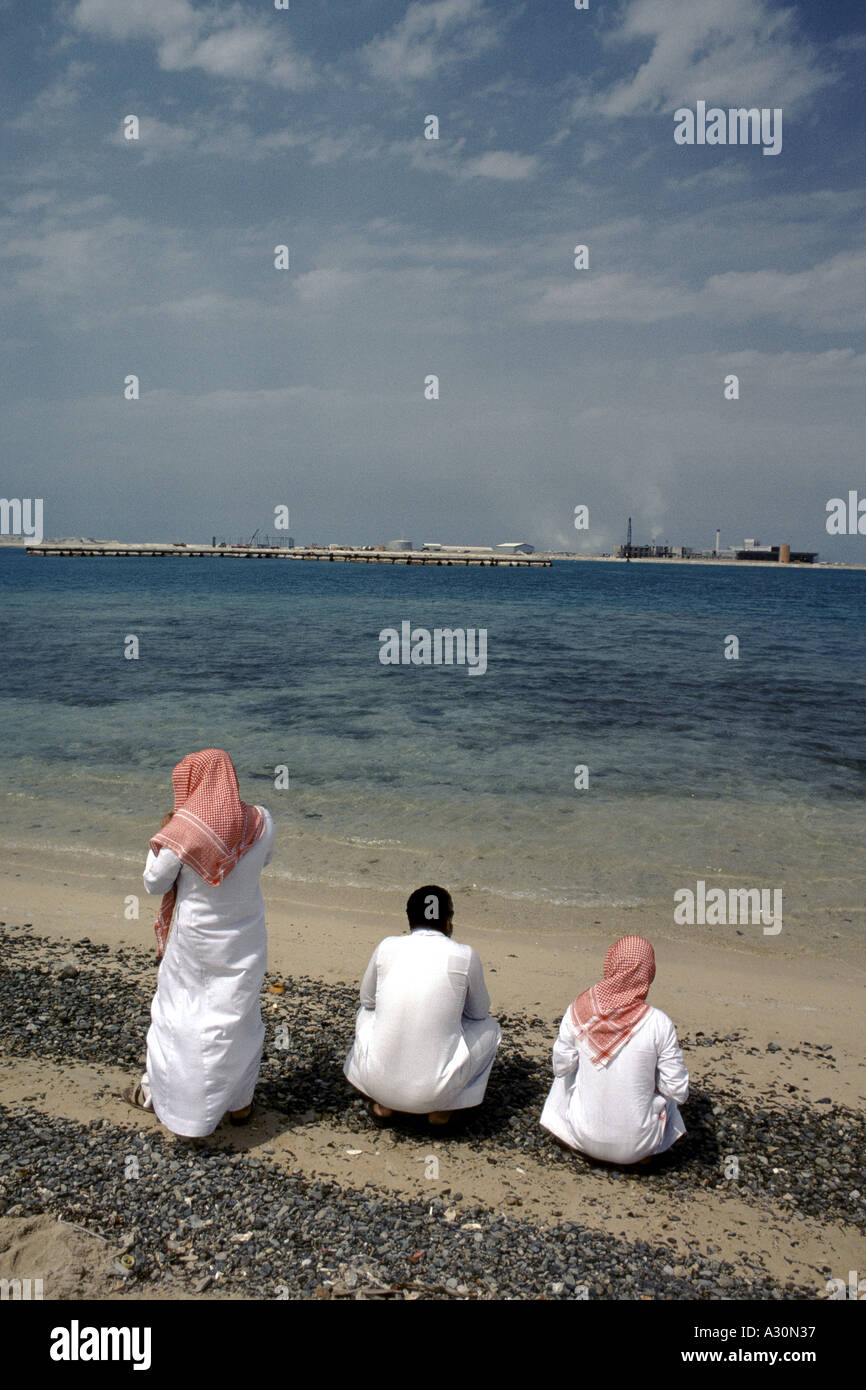 Saudi arabia daily life hi-res stock photography and images - Alamy
