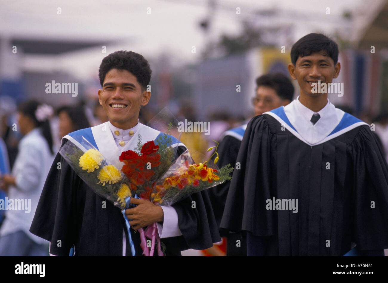 Bangkok thailand young people youth hi-res stock photography and images ...