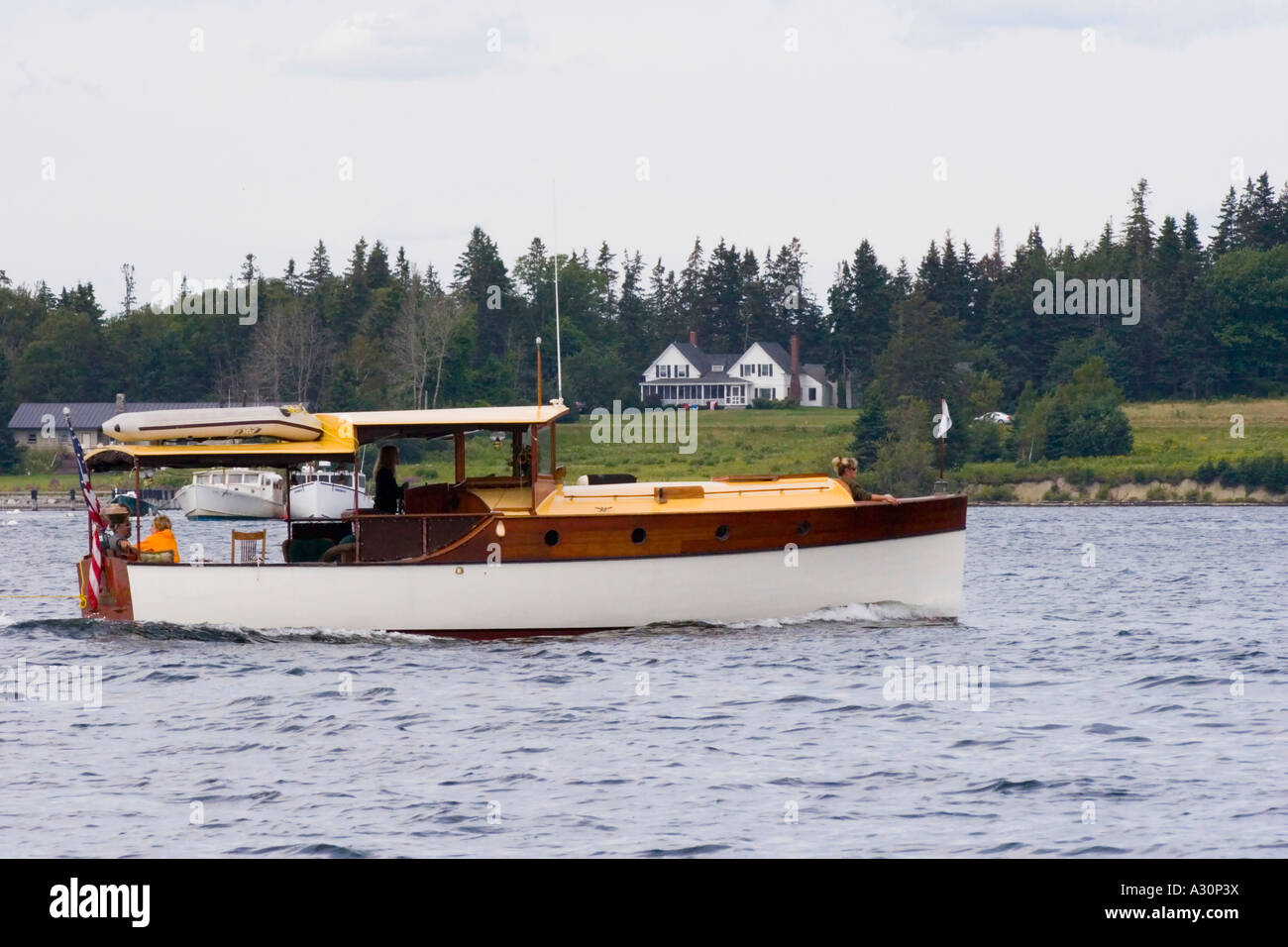 Classic wooden motor boats hi-res stock photography and images - Alamy