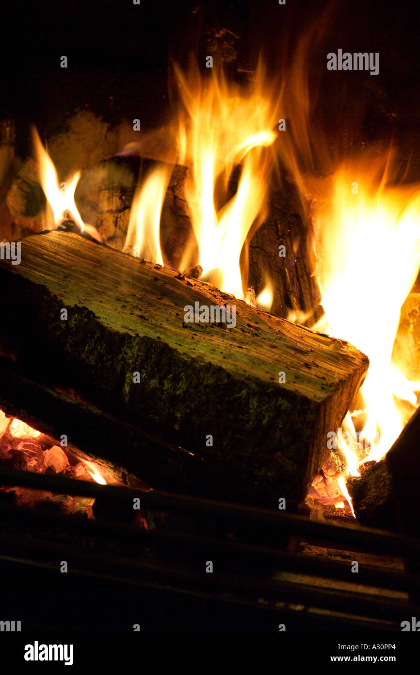 Roaring fire hi-res stock photography and images - Alamy