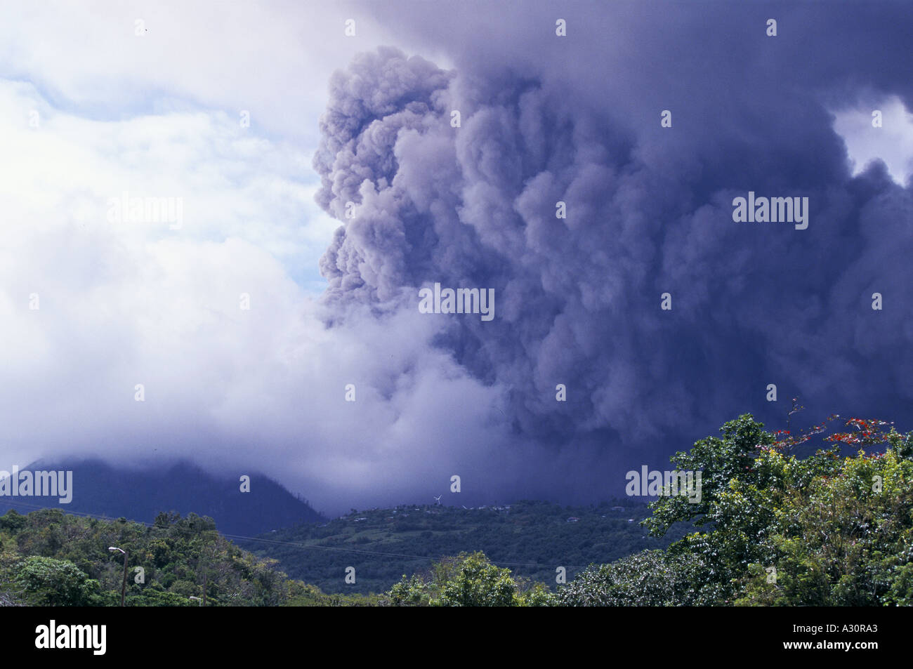 smoke from soufriere hills volcano on monserrat 1997 Stock Photo - Alamy
