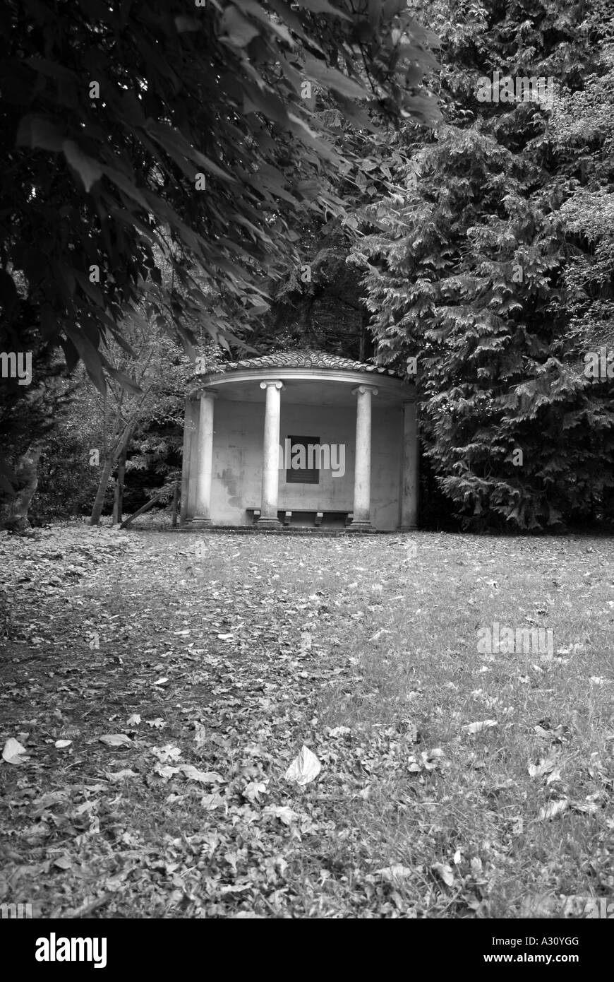 White folly hi-res stock photography and images - Alamy