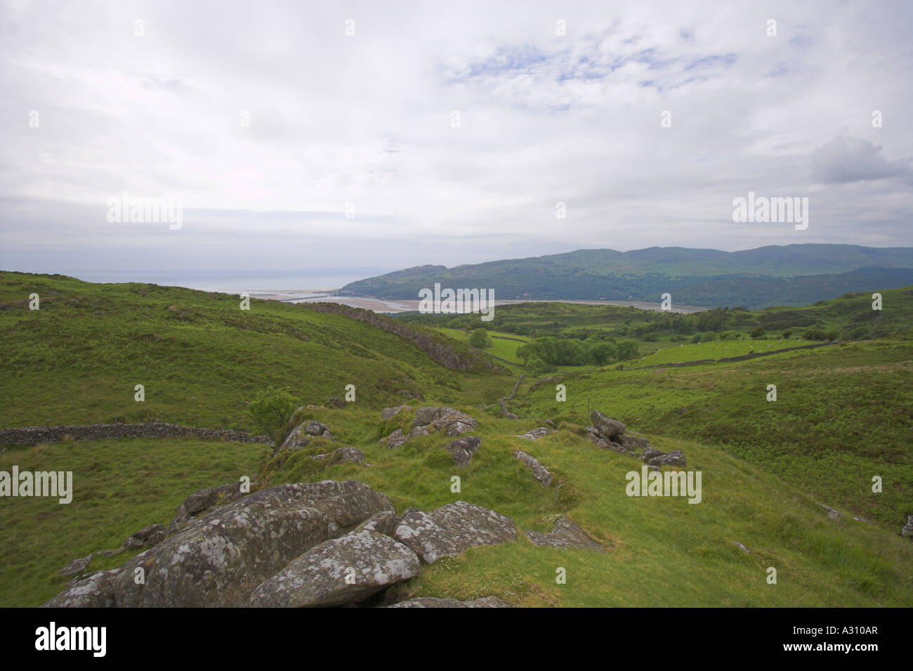 Cadair idris barmouth bridge hi-res stock photography and images - Alamy
