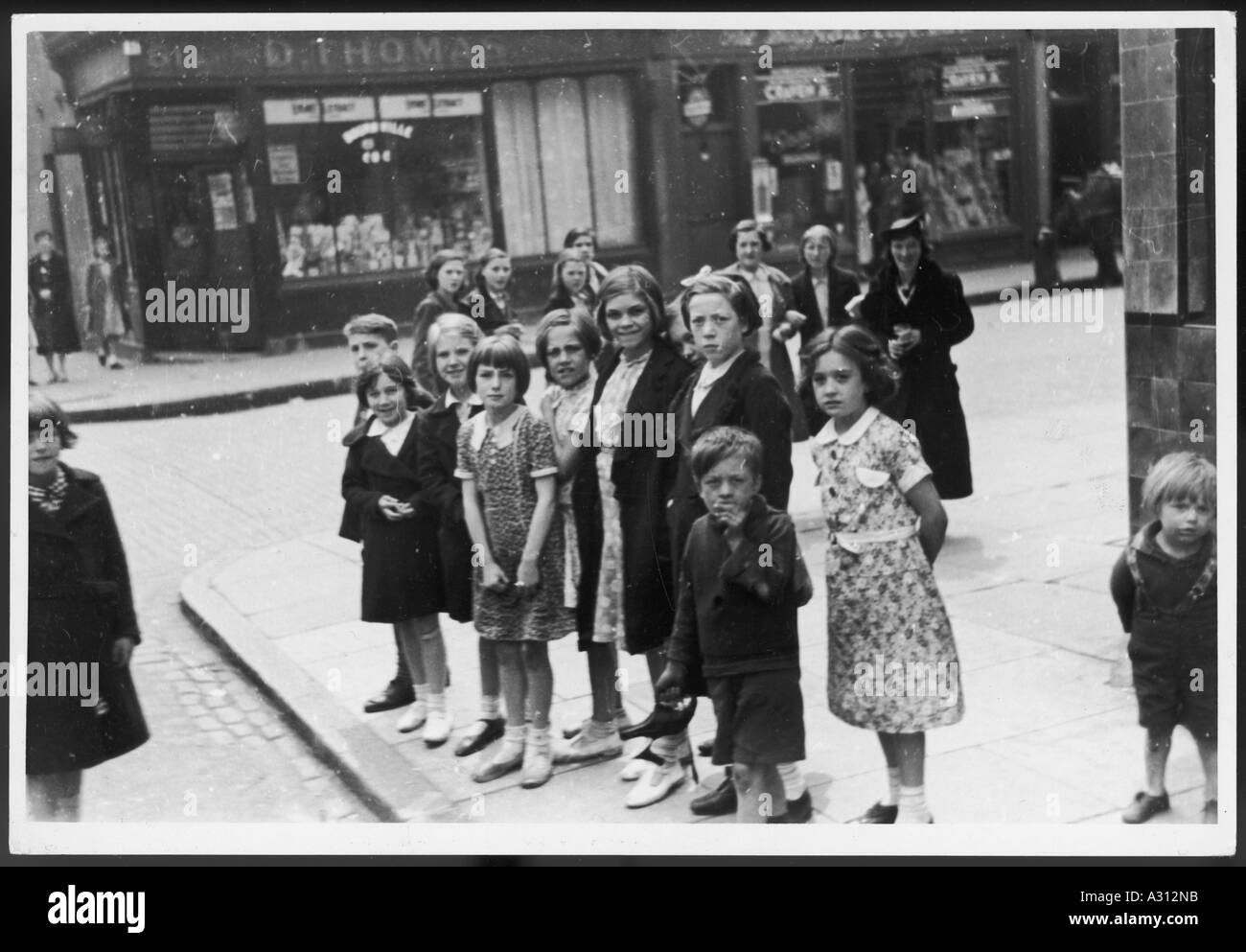 1940s evacuee Black and White Stock Photos & Images - Alamy