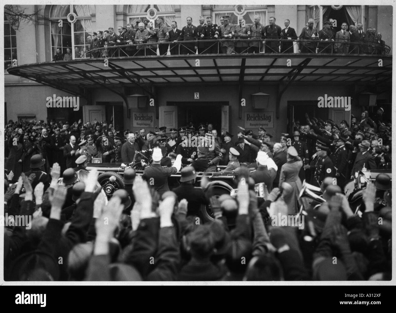 Hitler crowd hi-res stock photography and images - Alamy