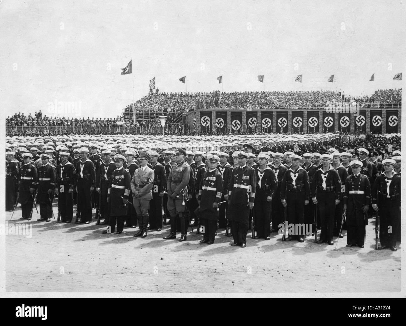 Hitler Kriegs Parade Stock Photo - Alamy