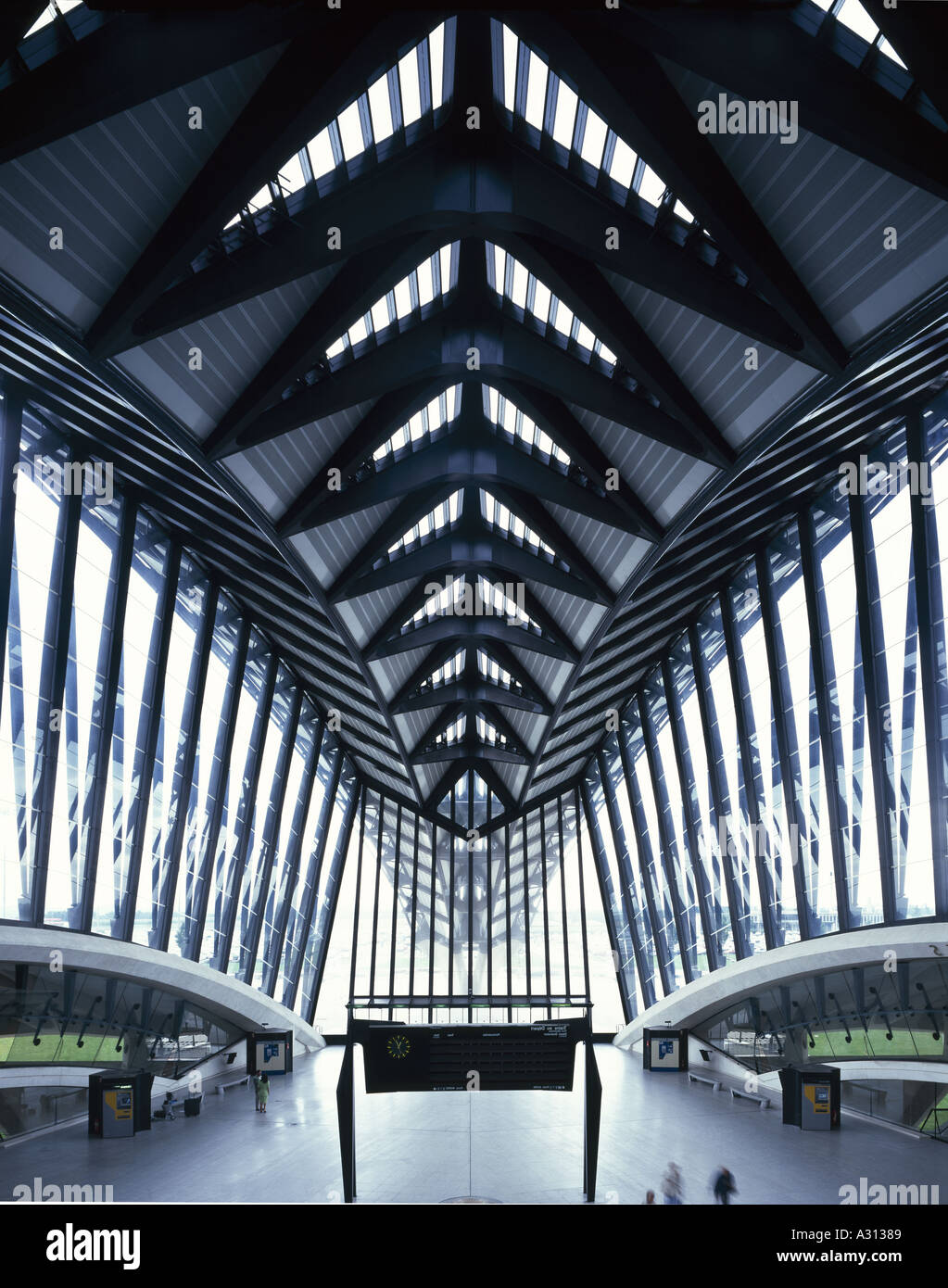 Lyon-Satolas Airport TGV Station, Lyon, 1989 - 1994. Architect ...