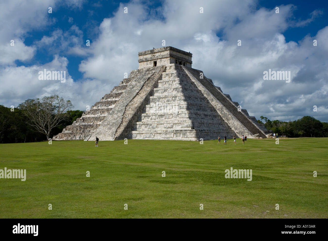 El Castillo the large Pyramid at the ruined Mayan city of Chichen Itza ...