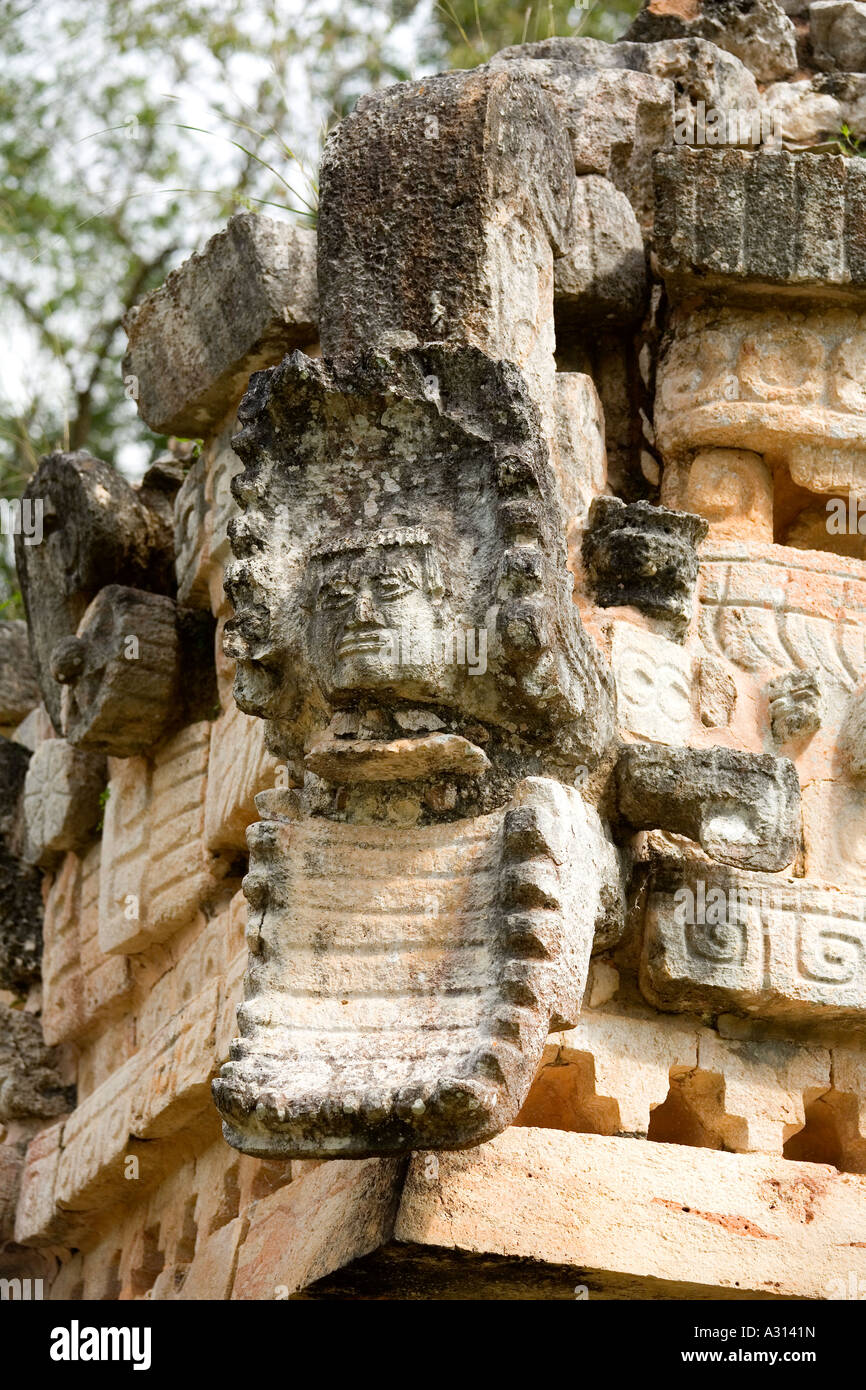 Statue Di Serpenti Maya