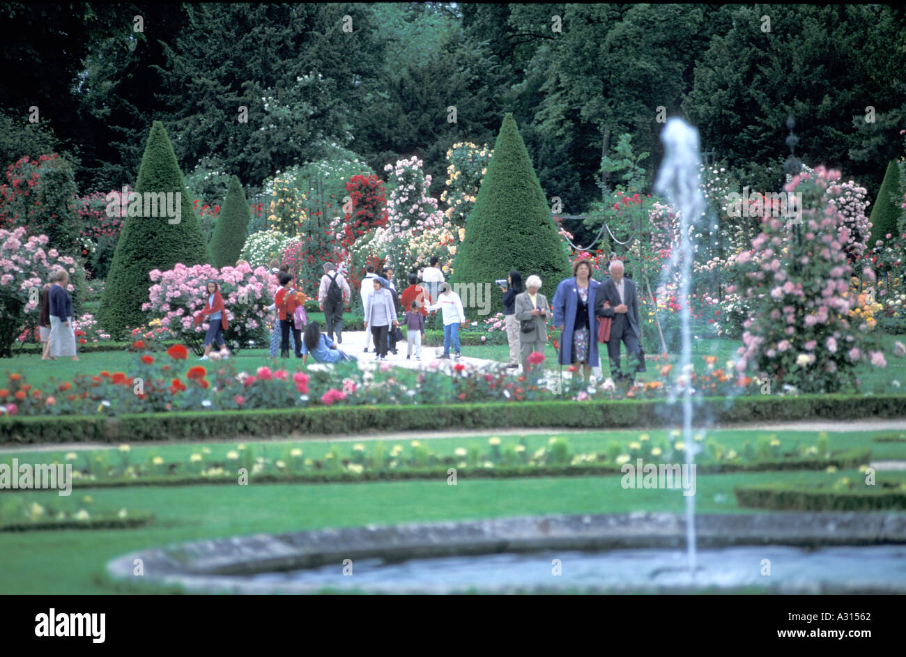 garden la bagatelle paris france Stock Photo - Alamy