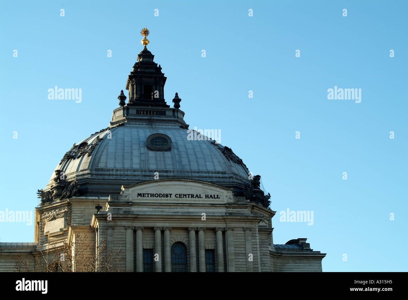 Dome of the Methodist Central Hall in Westminster central London ...