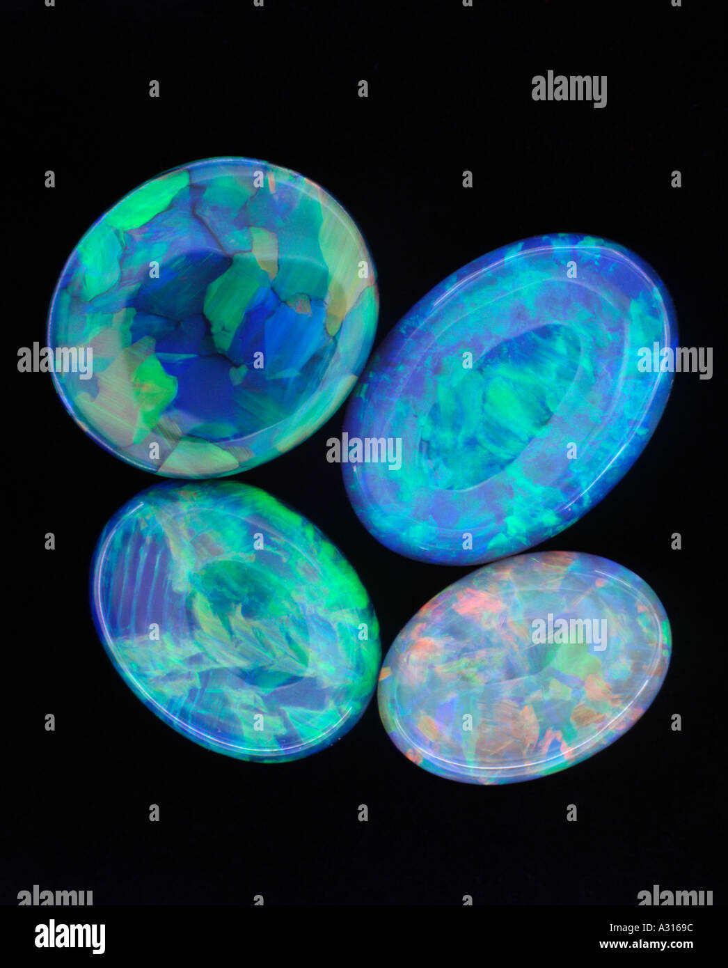 Opals hi-res stock photography and images - Alamy