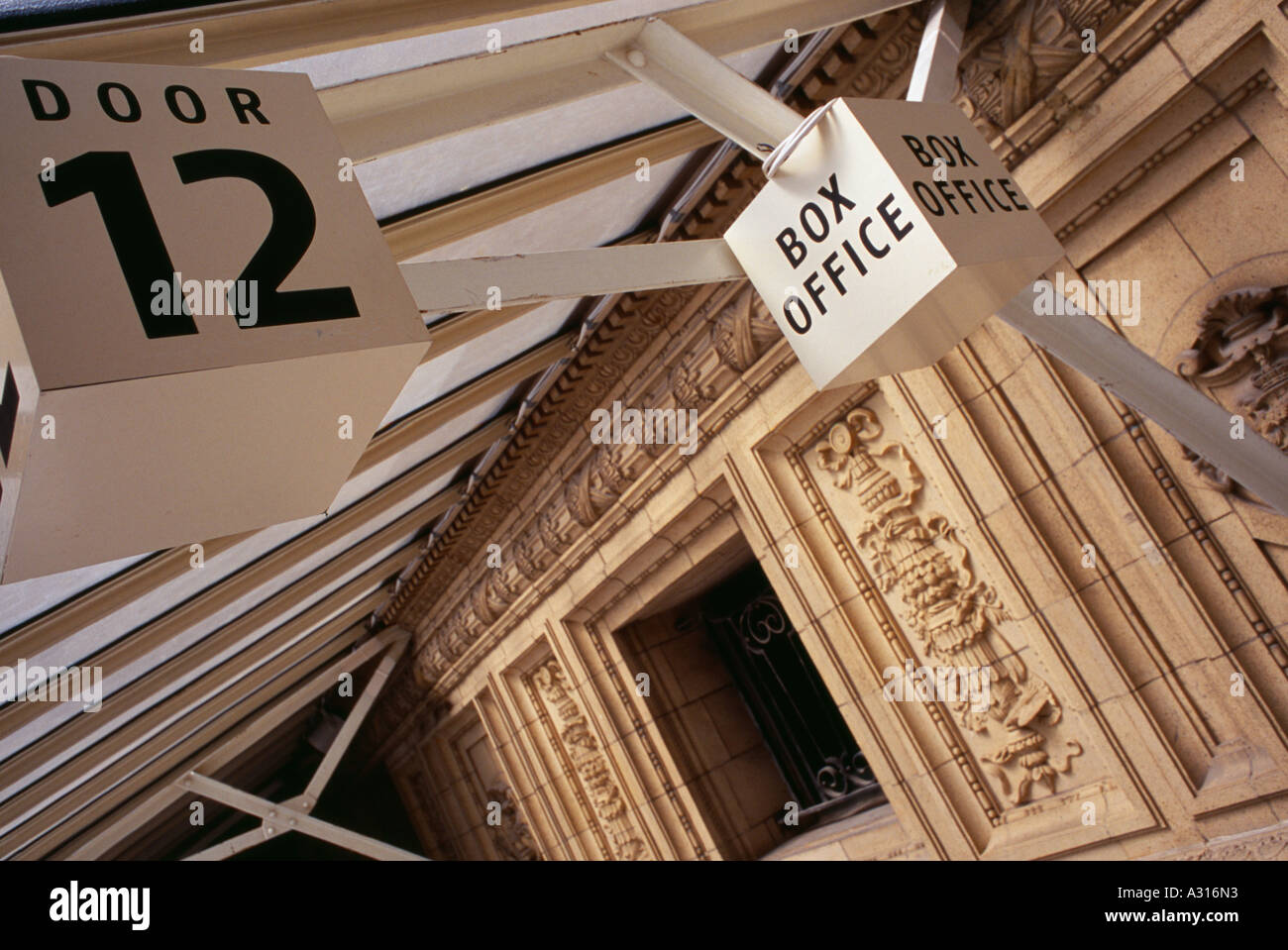 Royal box albert hall hi-res stock photography and images - Alamy