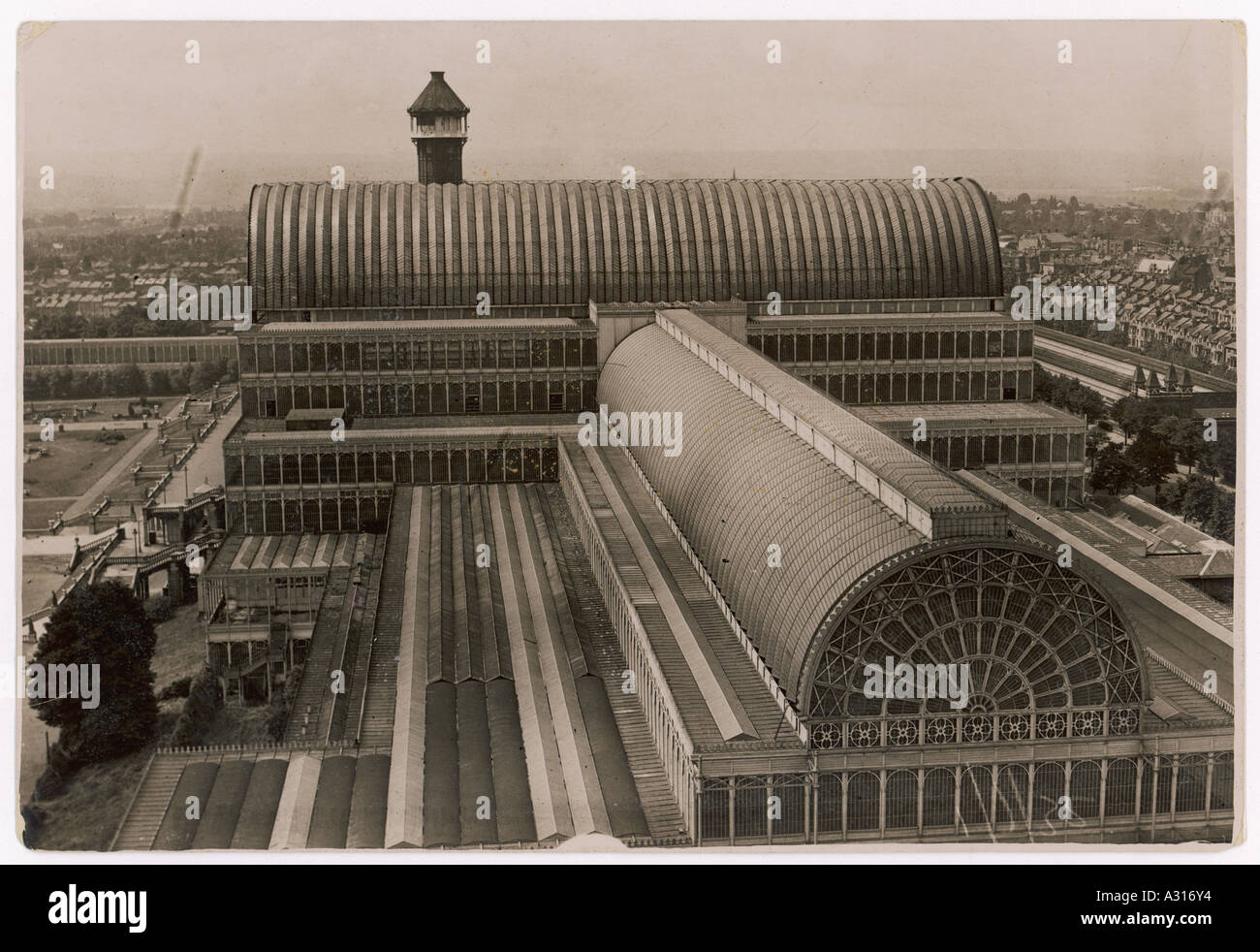 Crystal Palace Roof Stock Photo - Alamy