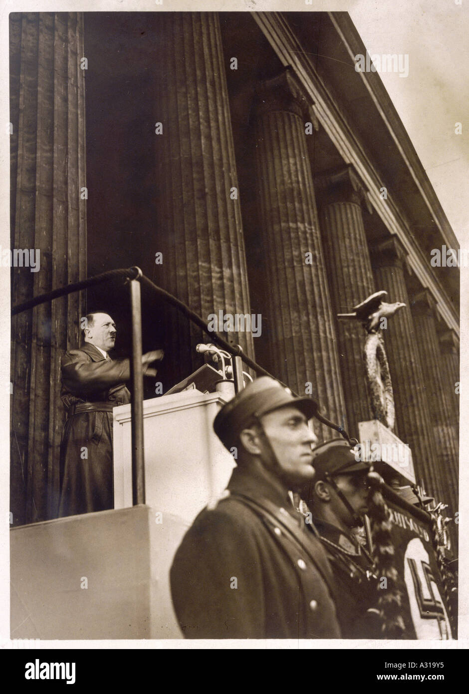 Sa parade hitler hi-res stock photography and images - Alamy