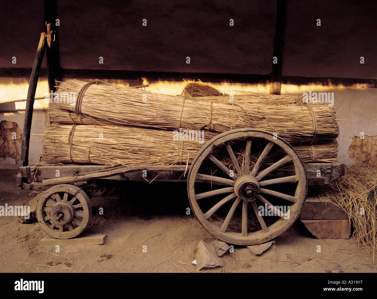 Ancient Cart Wheel Stock Photos & Ancient Cart Wheel Stock Images - Alamy