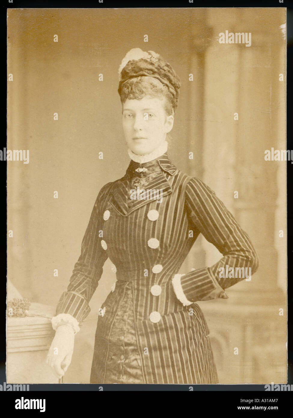 Sepia photo hi-res stock photography and images - Alamy