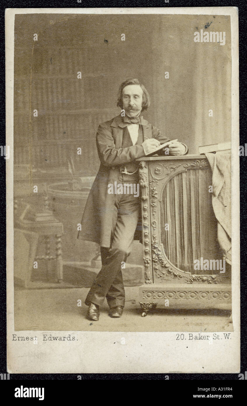 John henry foley sculptor hi-res stock photography and images - Alamy