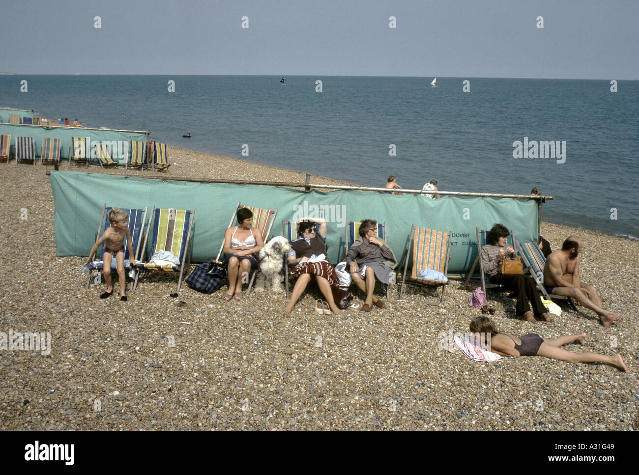1970s family beach hi-res stock photography and images - Alamy