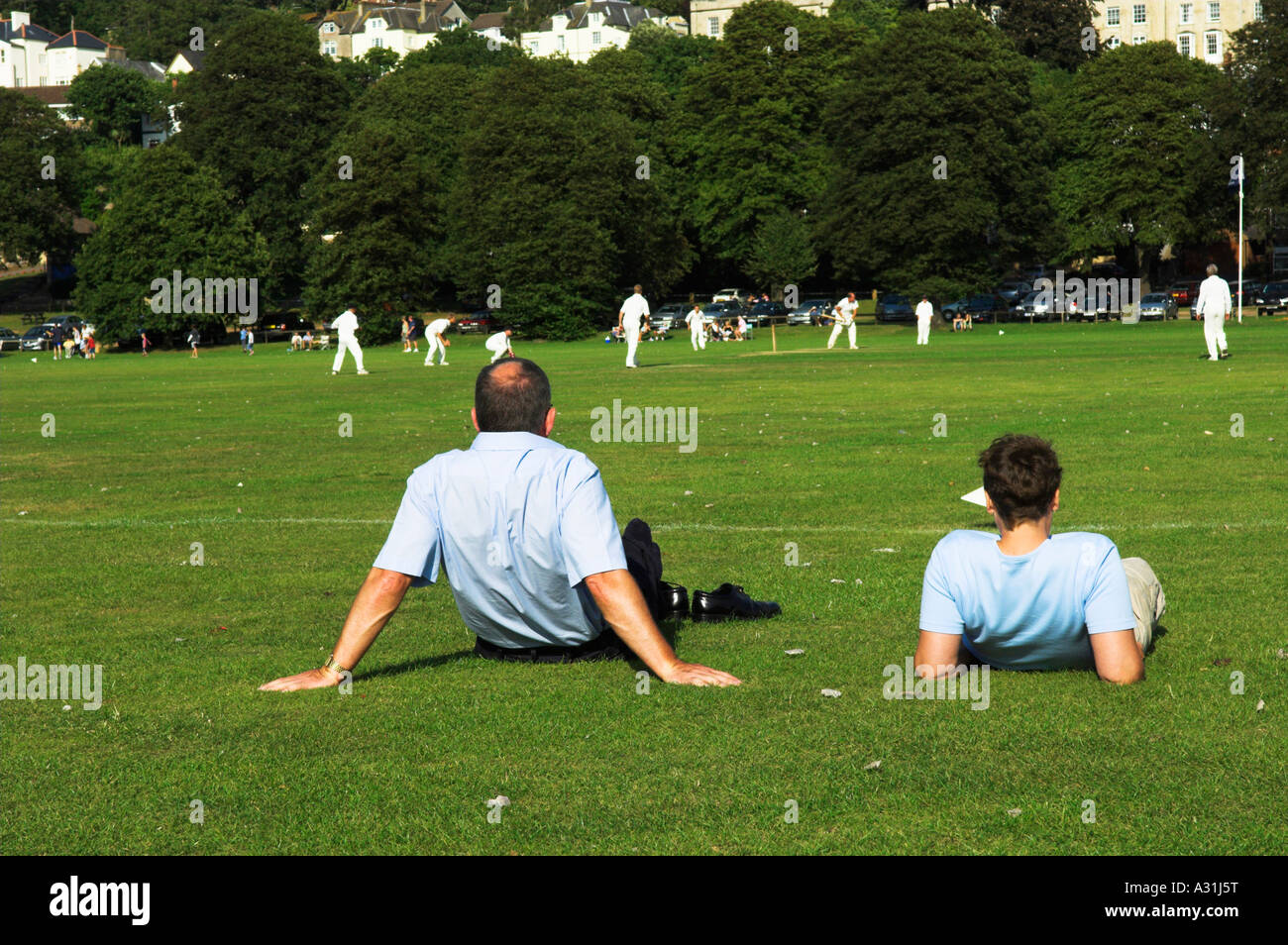 Sport cricket sitting hi-res stock photography and images - Alamy