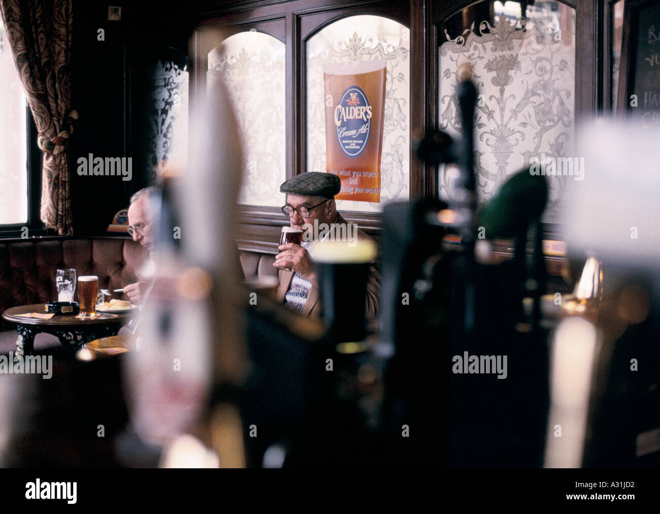 adelphi pub leeds 1997 1997 Stock Photo - Alamy