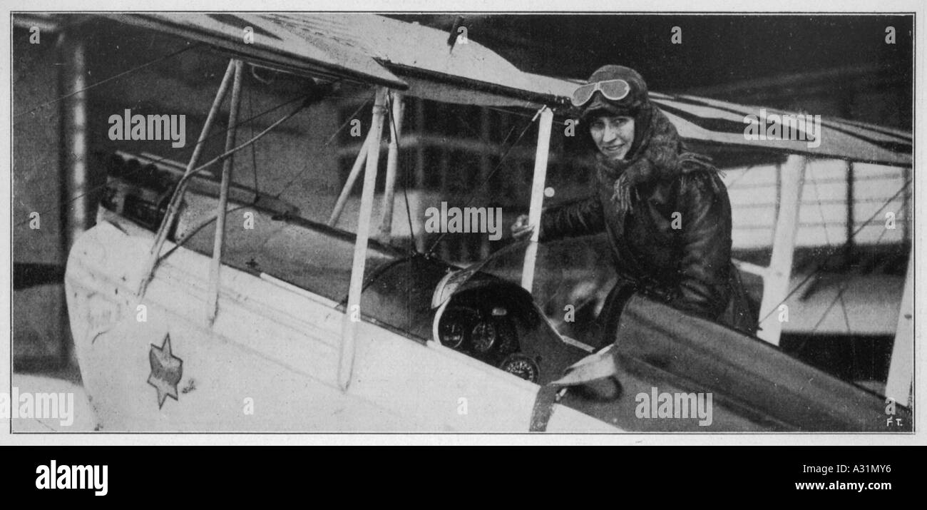 Amy johnson aviator hi-res stock photography and images - Alamy