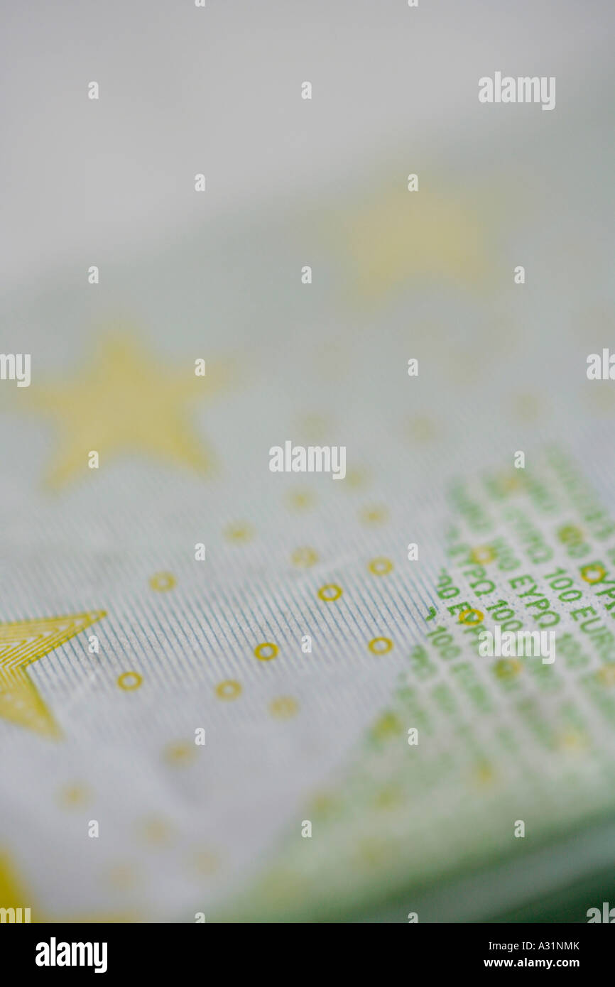 Detail of a hundred Euro banknote Stock Photo - Alamy