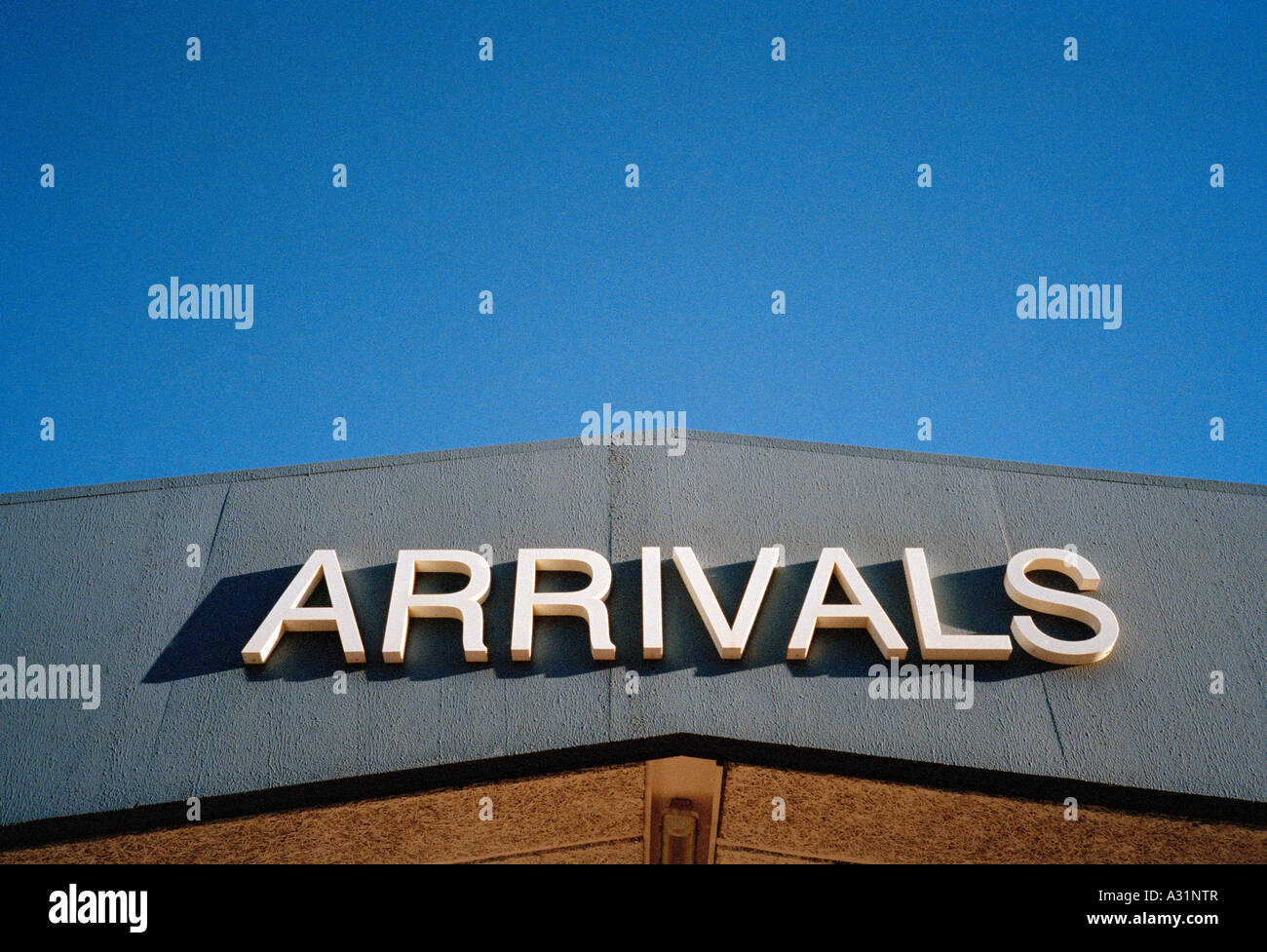 Airport arrival information hi-res stock photography and images - Alamy