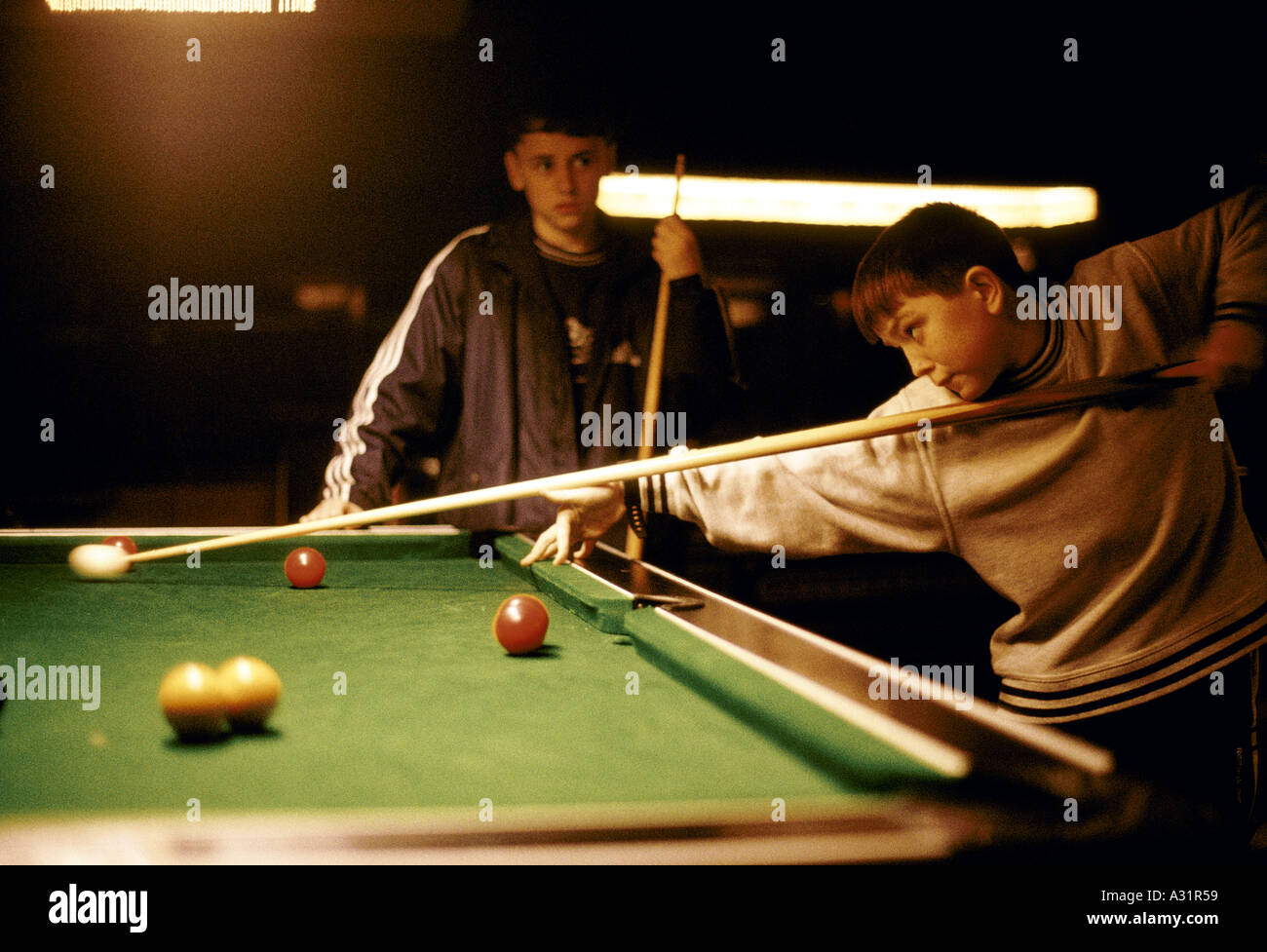 Children playing snooker game hi-res stock photography and images - Alamy