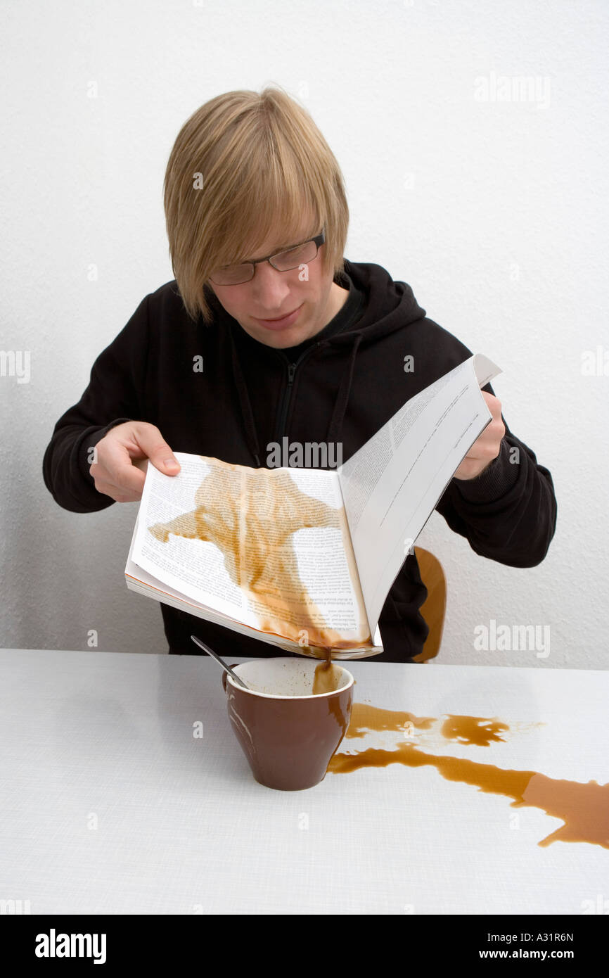 Spilt coffee and desk hi-res stock photography and images - Alamy