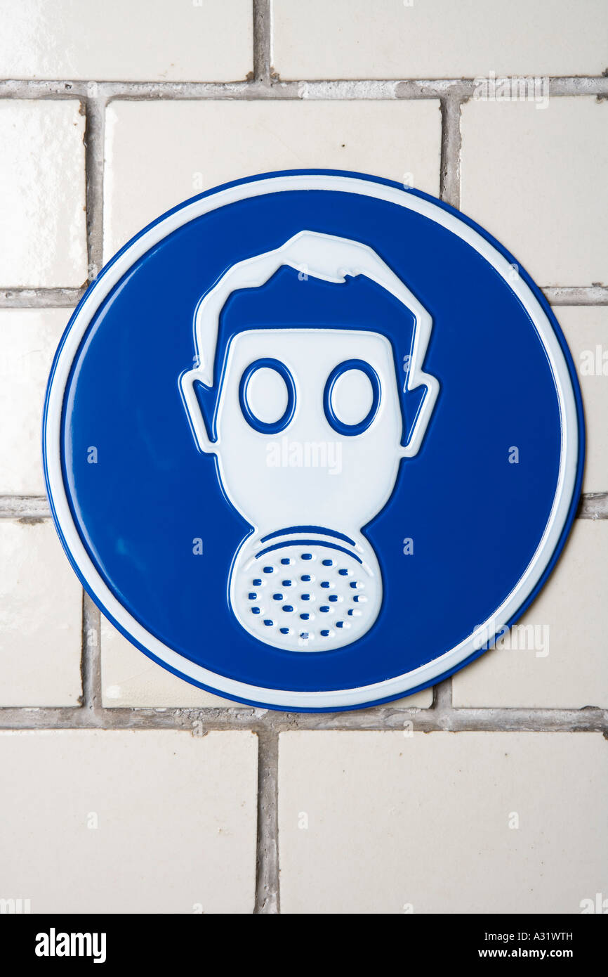 Gas mask instruction hi-res stock photography and images - Alamy