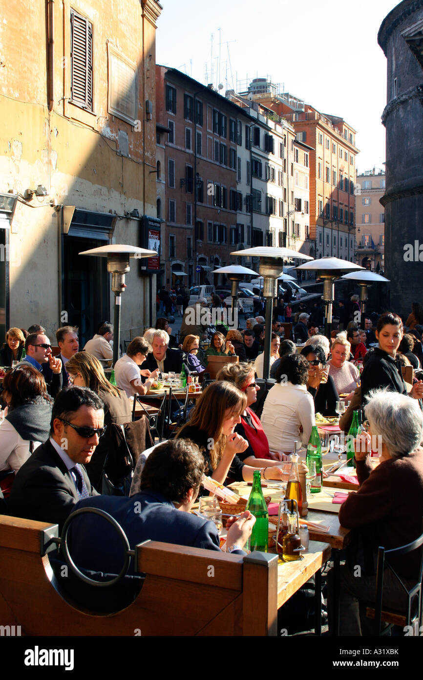 People at cafe tables by the Pantheon in the Piazza della Rotonda Rome ...