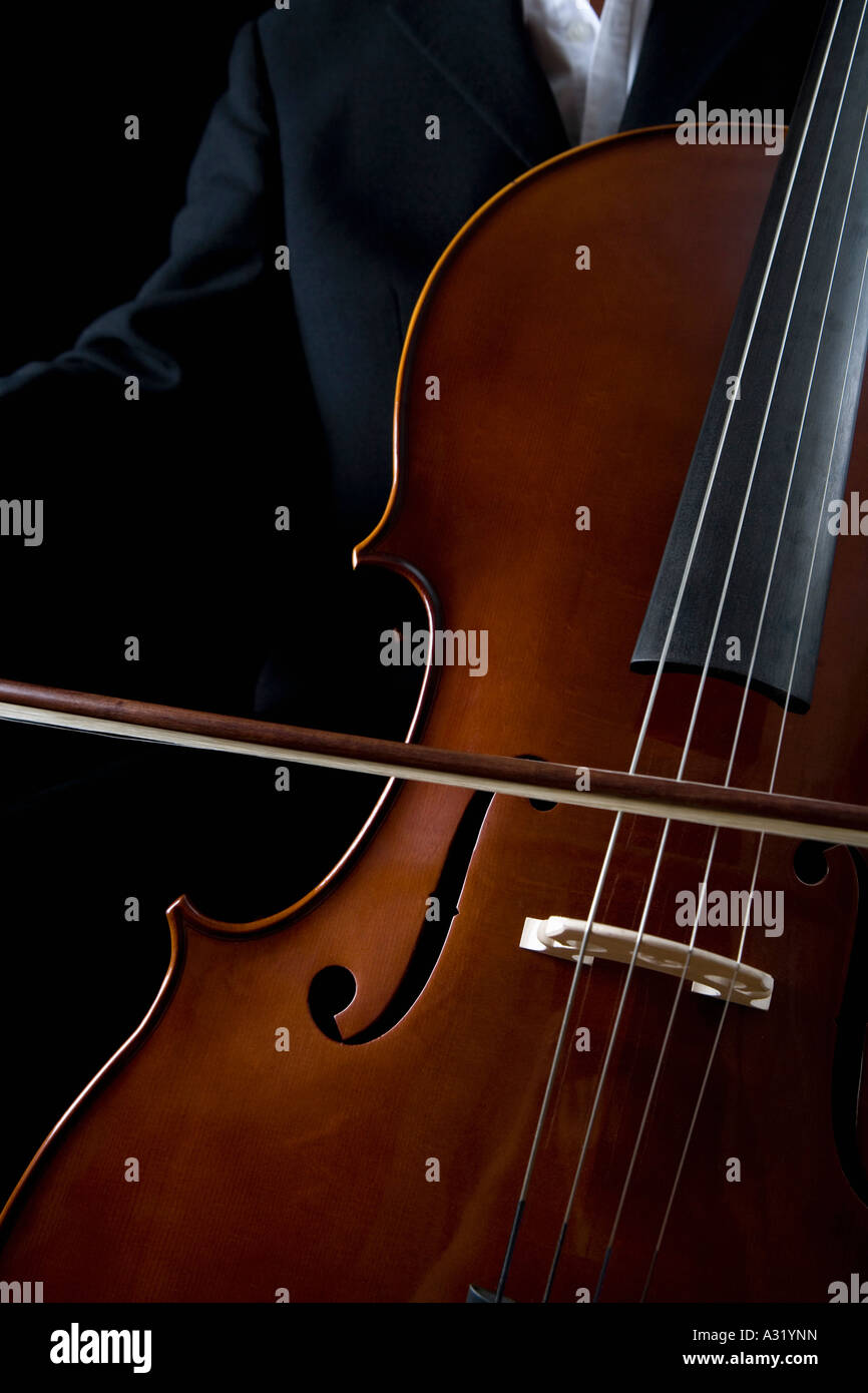 Man playing a cello hi-res stock photography and images - Alamy