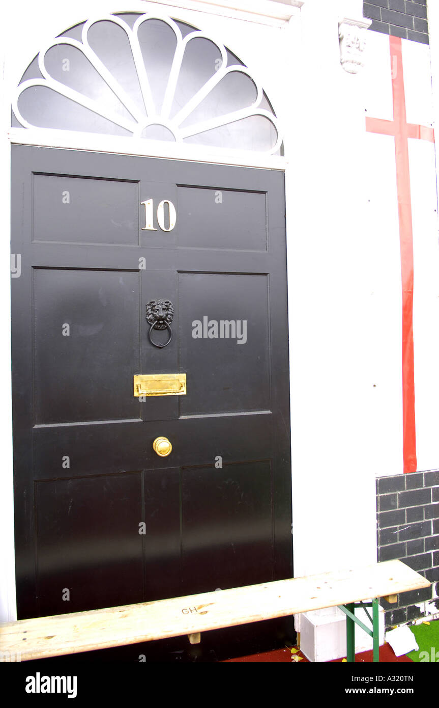 mock number ten downing street door prime ministers residence office ...