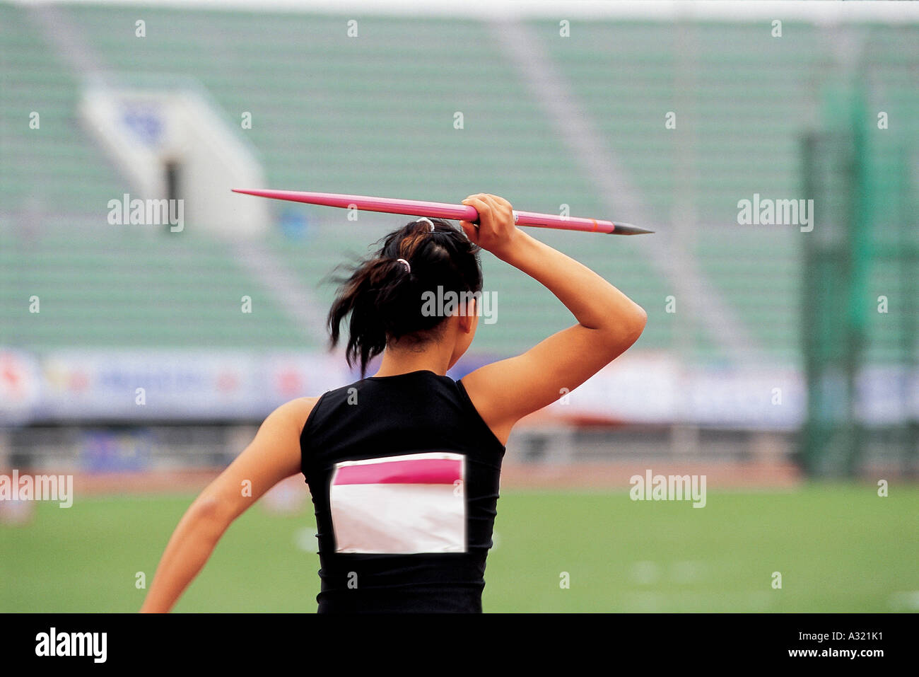 Javelin women hi-res stock photography and images - Alamy
