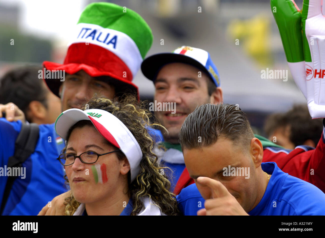 italian italy italia football soccer fans supporters tifosi italiani ...