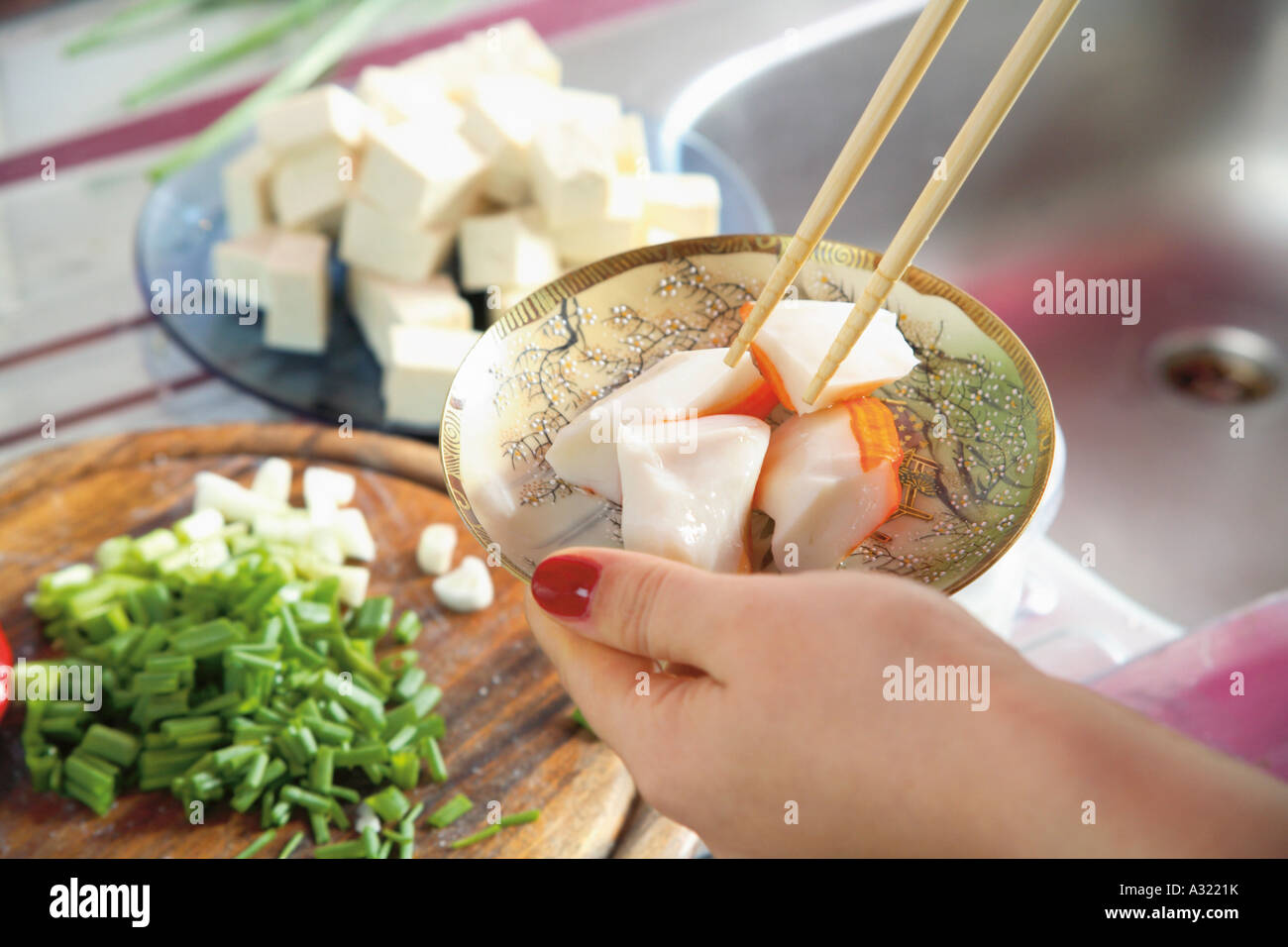 Hand with plate hi-res stock photography and images - Alamy